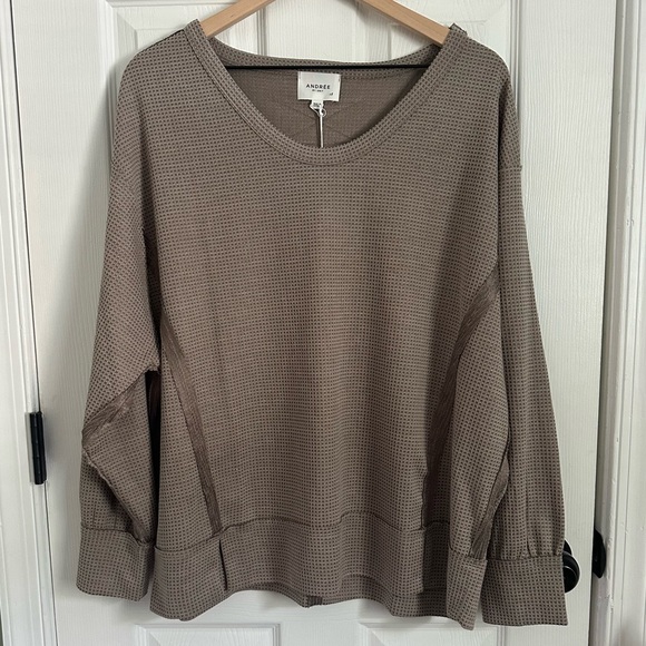 ANDREE BY UNIT | Tops | Nwt Andree By Unit Normcore Thermal Long Sleeve ...